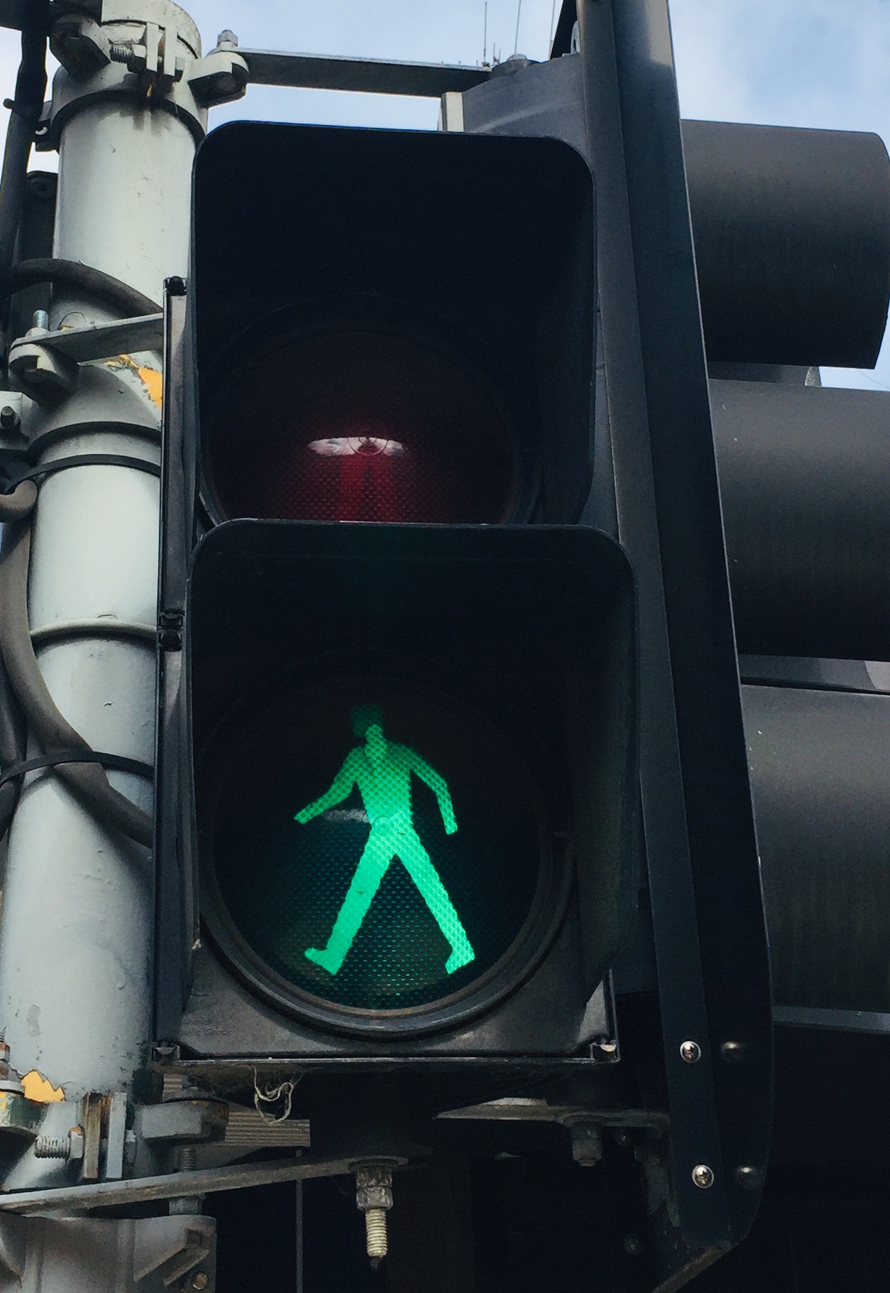 NEW PEDESTRIAN LIGHTS TO MAKE MARIBYRNONG ROAD SAFER - Danny Pearson MP