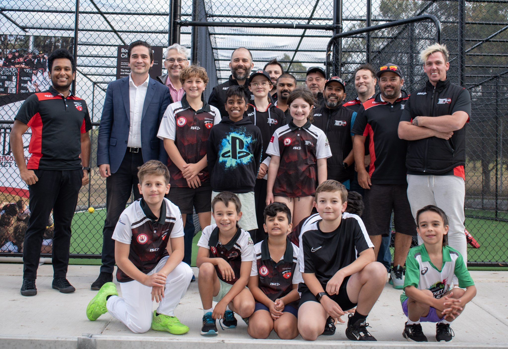 NEW NETS A SMASH HIT FOR STRATHMORE HEIGHTS - Danny Pearson MP