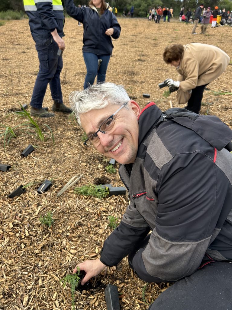 DELIVERING 500,000 TREES FOR MELBOURNE’S WEST - Danny Pearson MP